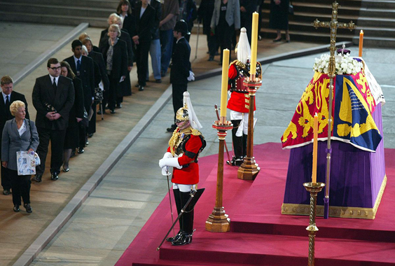 Home SUPPORTING BEREAVED CHILDREN & YOUNG PEOPLE - Grief Encounter